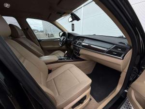 Melns BMW X5 2010 Šauļi, ar dzinēja tilpumu 2.99 L un nobraukumu 277 tūkst. km par 8200 €, foto 15 vietnē AUTOMOTO.COM.LV