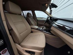 Melns BMW X5 2010 Šauļi, ar dzinēja tilpumu 2.99 L un nobraukumu 277 tūkst. km par 8200 €, foto 16 vietnē AUTOMOTO.COM.LV
