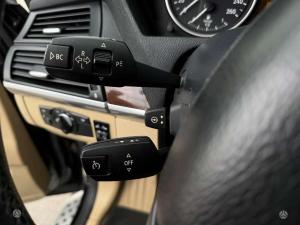 Melns BMW X5 2010 Šauļi, ar dzinēja tilpumu 2.99 L un nobraukumu 277 tūkst. km par 8200 €, foto 20 vietnē AUTOMOTO.COM.LV