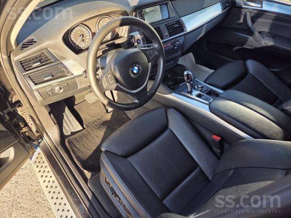 Melns BMW X5 2010 Rīga, ar dzinēja tilpumu 3.00 L un nobraukumu 236 tūkst. km par 11000 €, foto 8 vietnē AUTOMOTO.COM.LV