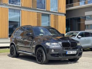 Melns BMW X5 2010 Rīga, ar dzinēja tilpumu 3.00 L un nobraukumu 288 tūkst. km par 15550 €, foto 4 vietnē AUTOMOTO.COM.LV
