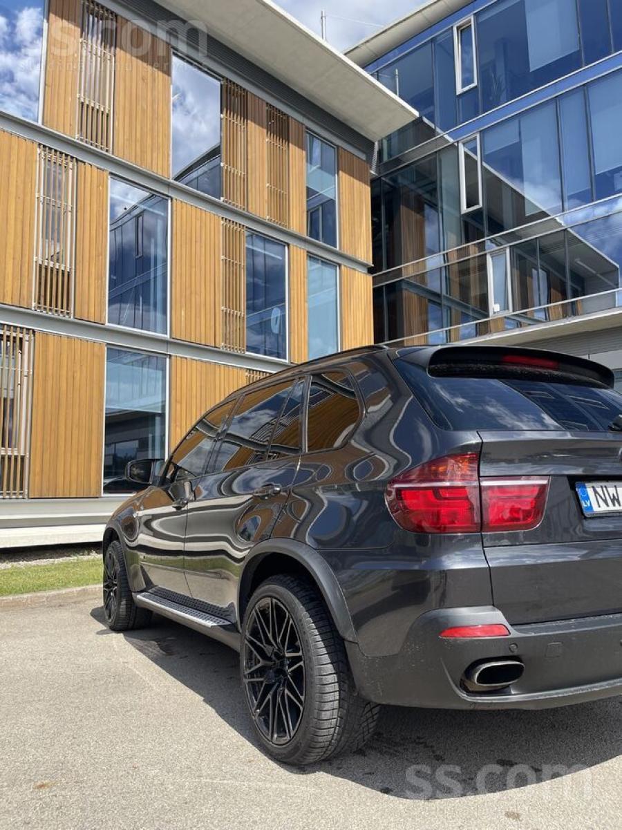 Melns BMW X5 2010 Rīga, ar dzinēja tilpumu 3.00 L un nobraukumu 288 tūkst. km par 15550 €, foto 8 vietnē AUTOMOTO.COM.LV