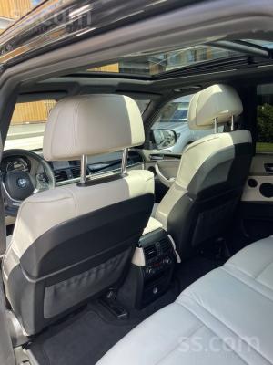 Melns BMW X5 2010 Rīga, ar dzinēja tilpumu 3.00 L un nobraukumu 288 tūkst. km par 15550 €, foto 11 vietnē AUTOMOTO.COM.LV