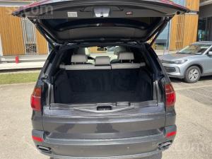 Melns BMW X5 2010 Rīga, ar dzinēja tilpumu 3.00 L un nobraukumu 288 tūkst. km par 15550 €, foto 17 vietnē AUTOMOTO.COM.LV