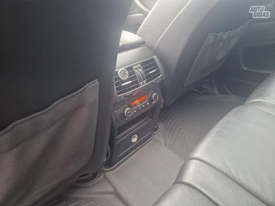 Melns BMW X5 2010 Kretinga, ar dzinēja tilpumu 3.00 L un nobraukumu 245 tūkst. km par 7499 €, foto 13 vietnē AUTOMOTO.COM.LV