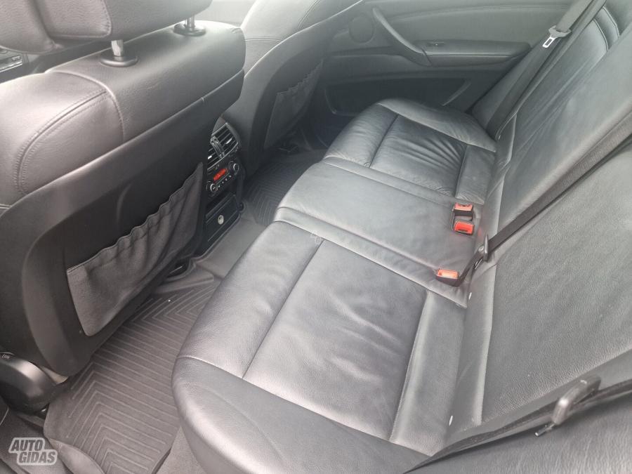 Melns BMW X5 2010 Kretinga, ar dzinēja tilpumu 3.00 L un nobraukumu 245 tūkst. km par 7499 €, foto 14 vietnē AUTOMOTO.COM.LV