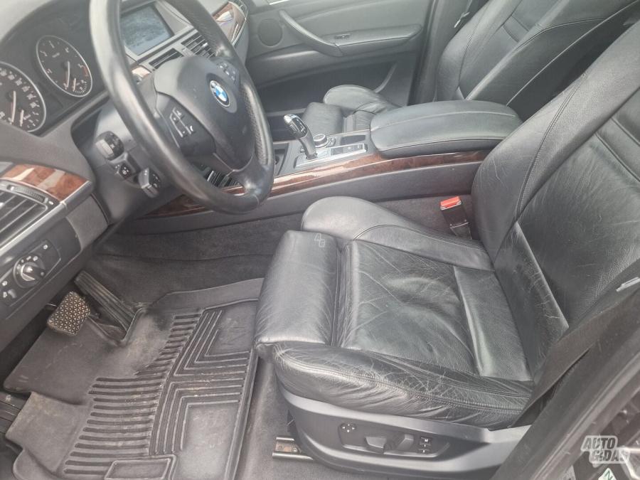 Melns BMW X5 2010 Kretinga, ar dzinēja tilpumu 3.00 L un nobraukumu 245 tūkst. km par 7499 €, foto 20 vietnē AUTOMOTO.COM.LV