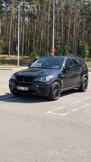 Черный БМВ Х5 2010 в Рига, объемом двигателя 3.00 л и пробегом 442 тыс. км за 11300 €, фото 3 на AUTOMOTO.COM.LV