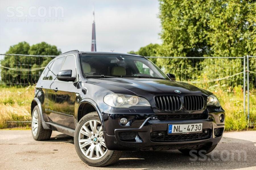 Melns BMW X5 2010 Rīga, ar dzinēja tilpumu 3.00 L un nobraukumu 329 tūkst. km par 8990 €, foto 3 vietnē AUTOMOTO.COM.LV