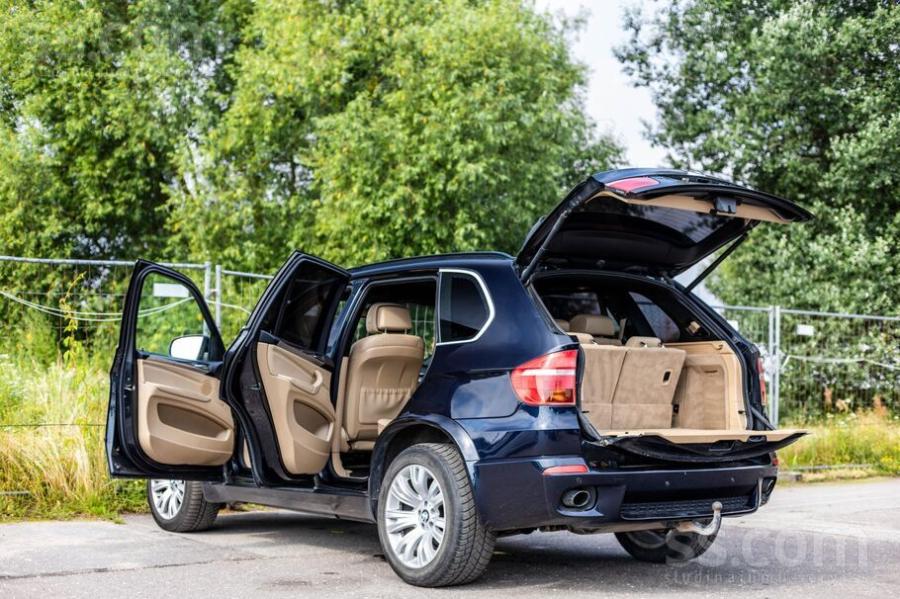 Melns BMW X5 2010 Rīga, ar dzinēja tilpumu 3.00 L un nobraukumu 329 tūkst. km par 8990 €, foto 10 vietnē AUTOMOTO.COM.LV
