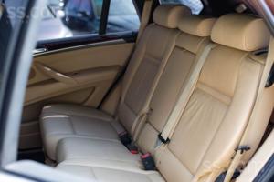 Melns BMW X5 2010 Rīga, ar dzinēja tilpumu 3.00 L un nobraukumu 329 tūkst. km par 8990 €, foto 12 vietnē AUTOMOTO.COM.LV