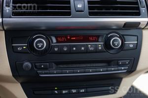 Melns BMW X5 2010 Rīga, ar dzinēja tilpumu 3.00 L un nobraukumu 329 tūkst. km par 8990 €, foto 25 vietnē AUTOMOTO.COM.LV