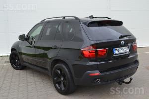 Melns BMW X5 2010 Rīga, ar dzinēja tilpumu 3.00 L un nobraukumu 280 tūkst. km par 10950 €, foto 5 vietnē AUTOMOTO.COM.LV