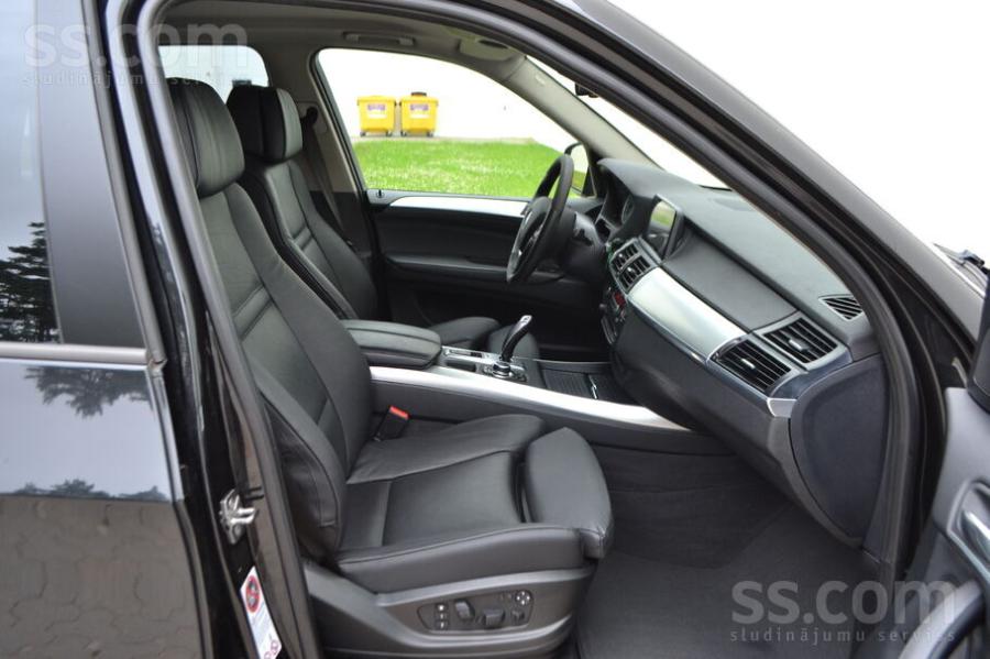 Melns BMW X5 2010 Rīga, ar dzinēja tilpumu 3.00 L un nobraukumu 280 tūkst. km par 10950 €, foto 11 vietnē AUTOMOTO.COM.LV