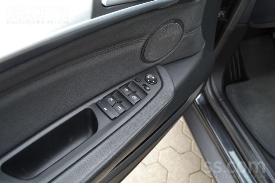 Melns BMW X5 2010 Rīga, ar dzinēja tilpumu 3.00 L un nobraukumu 280 tūkst. km par 10950 €, foto 14 vietnē AUTOMOTO.COM.LV