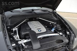Melns BMW X5 2010 Rīga, ar dzinēja tilpumu 3.00 L un nobraukumu 280 tūkst. km par 10950 €, foto 34 vietnē AUTOMOTO.COM.LV