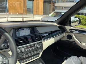 Melns BMW X5 2010 Rīga, ar dzinēja tilpumu 3.00 L un nobraukumu 288 tūkst. km par 13900 €, foto 10 vietnē AUTOMOTO.COM.LV