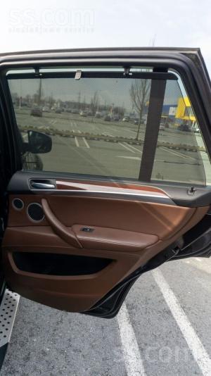 Melns BMW X5 2010 Rīga, ar dzinēja tilpumu 4.40 L un nobraukumu 129 tūkst. km par 11790 €, foto 31 vietnē AUTOMOTO.COM.LV