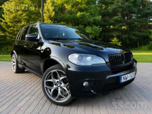 Melns BMW X5 2010 Rīga, ar dzinēja tilpumu 3.00 L un nobraukumu 234 tūkst. km par 12200 €, foto  vietnē AUTOMOTO.COM.LV