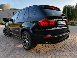 Melns BMW X5 2010 Rīga, ar dzinēja tilpumu 3.00 L un nobraukumu 234 tūkst. km par 12200 €, foto 4 vietnē AUTOMOTO.COM.LV