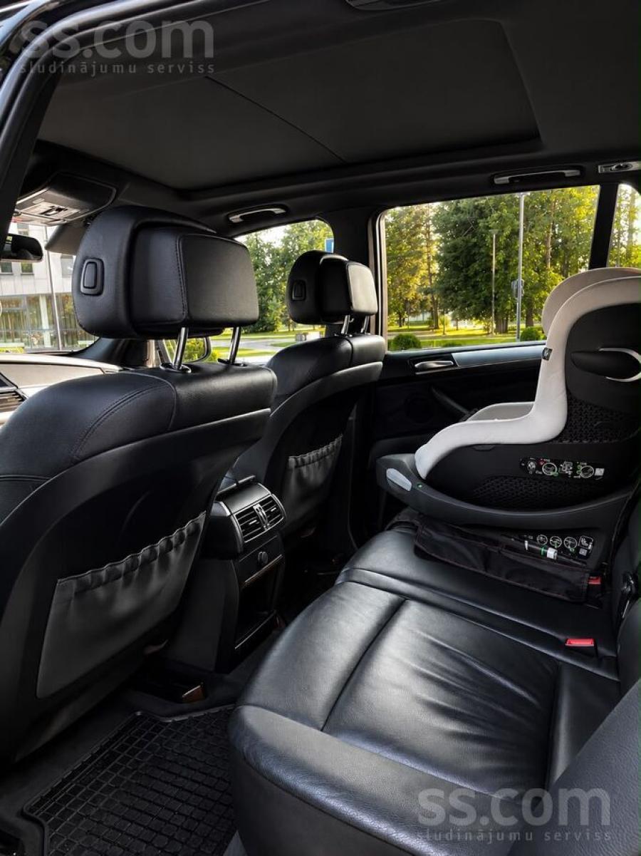 Melns BMW X5 2010 Rīga, ar dzinēja tilpumu 3.00 L un nobraukumu 234 tūkst. km par 12200 €, foto 8 vietnē AUTOMOTO.COM.LV