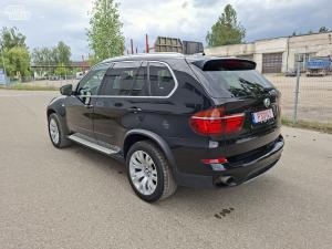 Melns BMW X5 2010 Ukmergė, ar dzinēja tilpumu 3.00 L un nobraukumu 339 tūkst. km par 10300 €, foto 4 vietnē AUTOMOTO.COM.LV