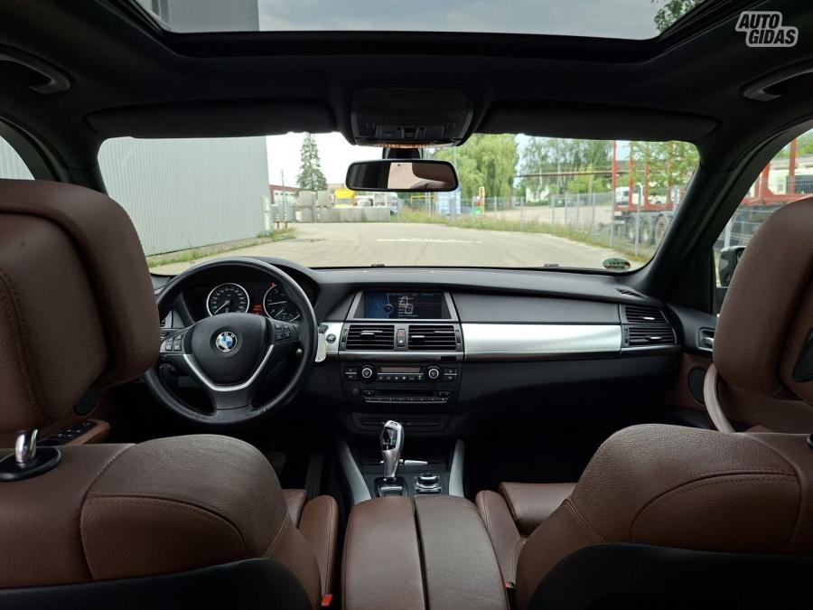 Melns BMW X5 2010 Ukmergė, ar dzinēja tilpumu 3.00 L un nobraukumu 339 tūkst. km par 10300 €, foto 8 vietnē AUTOMOTO.COM.LV