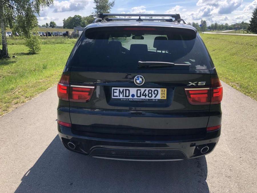 Melns BMW X5 2010 Plungė, ar dzinēja tilpumu 2.99 L un nobraukumu 253 tūkst. km par 8450 €, foto 6 vietnē AUTOMOTO.COM.LV