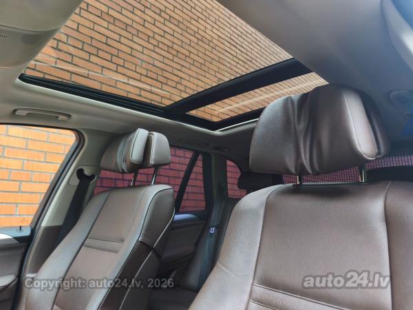 Black BMW X5 2010 in Viljandi, with an engine capacity of 3.00 L and mileage of 251 thousand km for 5500 €, photo 10 on AUTOMOTO.COM.LV