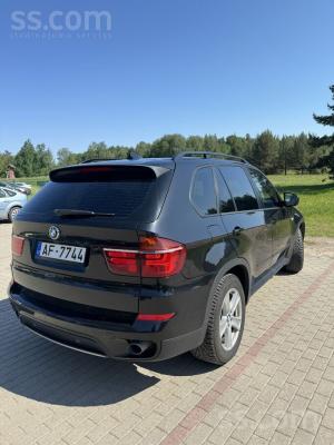 Melns BMW X5 2010 Rīga, ar dzinēja tilpumu 3.00 L un nobraukumu 282 tūkst. km par 9300 €, foto 8 vietnē AUTOMOTO.COM.LV