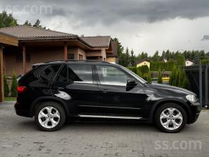 Черный БМВ Х5 2010 в Рига, объемом двигателя 3.00 л и пробегом 176 тыс. км за 13500 €, фото 5 на AUTOMOTO.COM.LV