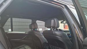 Black BMW X5 2010 in Kaunas, with an engine capacity of 2.99 L and mileage of 306 thousand km for 7450 €, photo 8 on AUTOMOTO.COM.LV