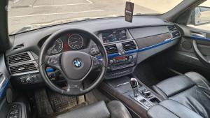 Black BMW X5 2010 in Kaunas, with an engine capacity of 2.99 L and mileage of 306 thousand km for 7450 €, photo 10 on AUTOMOTO.COM.LV