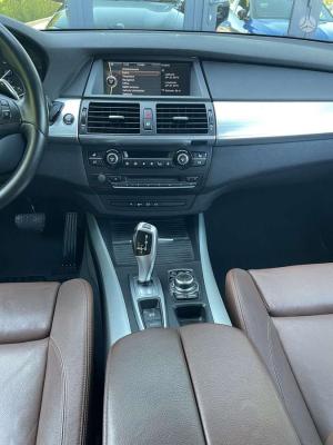 Melns BMW X5 2010 Marijampole, ar dzinēja tilpumu 3.00 L un nobraukumu 204 tūkst. km par 11950 €, foto 24 vietnē AUTOMOTO.COM.LV