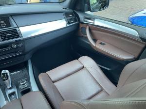 Melns BMW X5 2010 Marijampole, ar dzinēja tilpumu 3.00 L un nobraukumu 204 tūkst. km par 11950 €, foto 30 vietnē AUTOMOTO.COM.LV