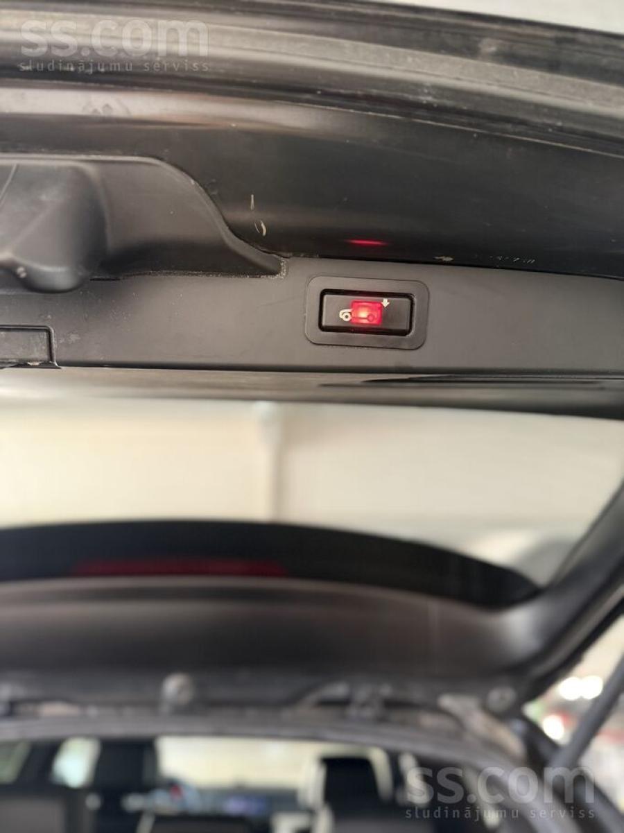 Melns BMW X5 2010 Rīga, ar dzinēja tilpumu 3.00 L un nobraukumu 388 tūkst. km par 11500 €, foto 7 vietnē AUTOMOTO.COM.LV