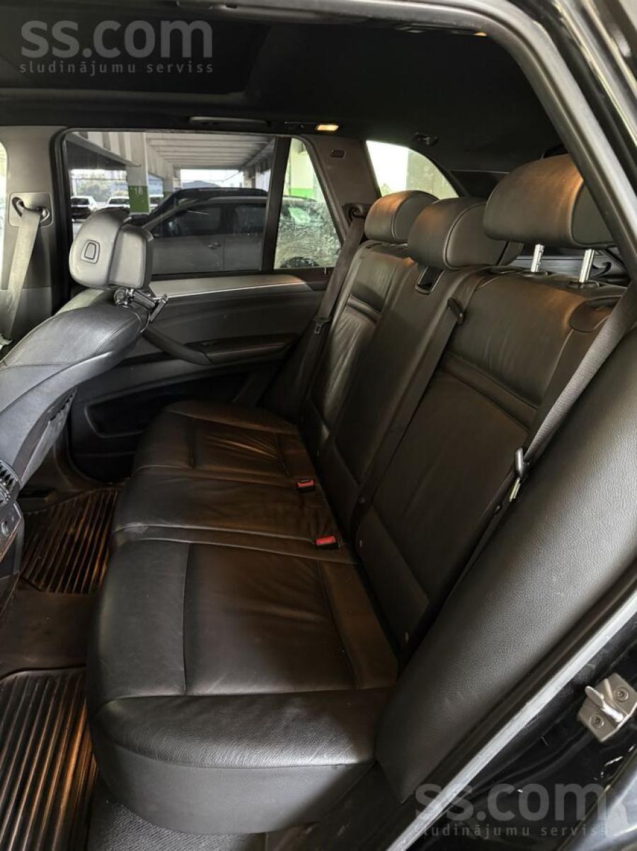 Melns BMW X5 2010 Rīga, ar dzinēja tilpumu 3.00 L un nobraukumu 388 tūkst. km par 11500 €, foto 10 vietnē AUTOMOTO.COM.LV