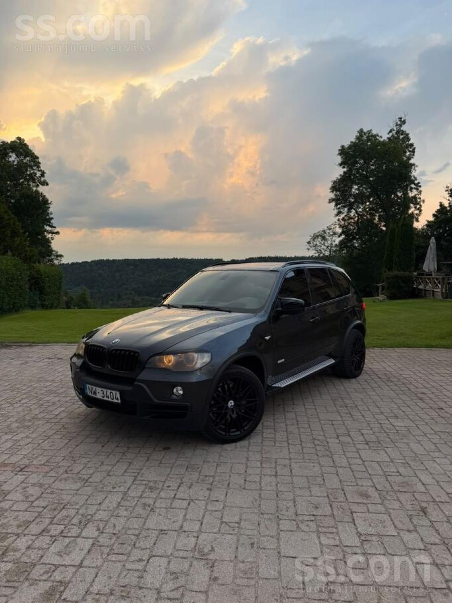 Melns BMW X5 2010 Rīga, ar dzinēja tilpumu 3.00 L un nobraukumu 288 tūkst. km par 12000 €, foto 1 vietnē AUTOMOTO.COM.LV