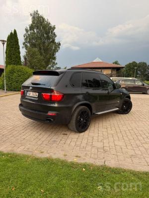 Melns BMW X5 2010 Rīga, ar dzinēja tilpumu 3.00 L un nobraukumu 288 tūkst. km par 12000 €, foto 3 vietnē AUTOMOTO.COM.LV