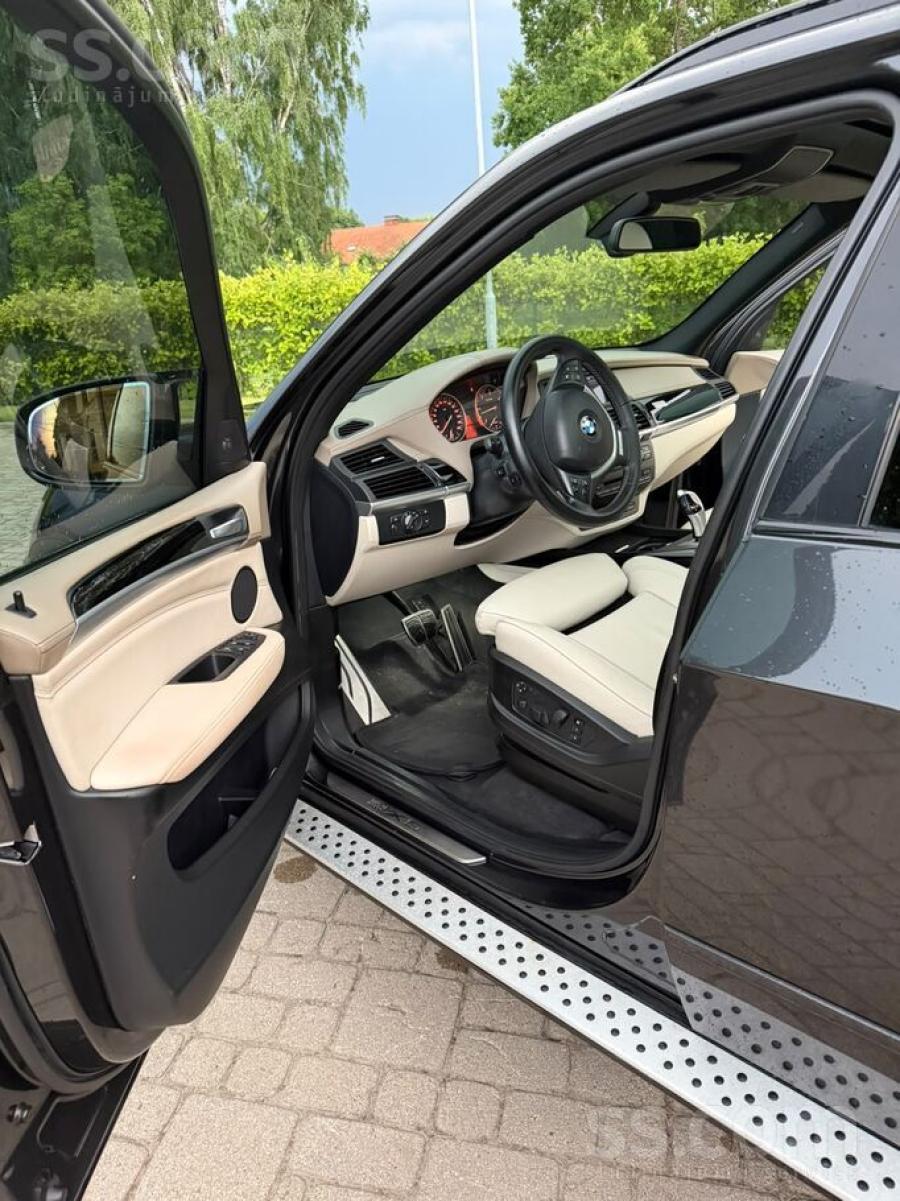 Melns BMW X5 2010 Rīga, ar dzinēja tilpumu 3.00 L un nobraukumu 288 tūkst. km par 12000 €, foto 12 vietnē AUTOMOTO.COM.LV
