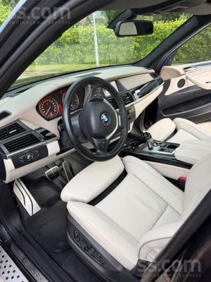 Melns BMW X5 2010 Rīga, ar dzinēja tilpumu 3.00 L un nobraukumu 288 tūkst. km par 12000 €, foto 13 vietnē AUTOMOTO.COM.LV