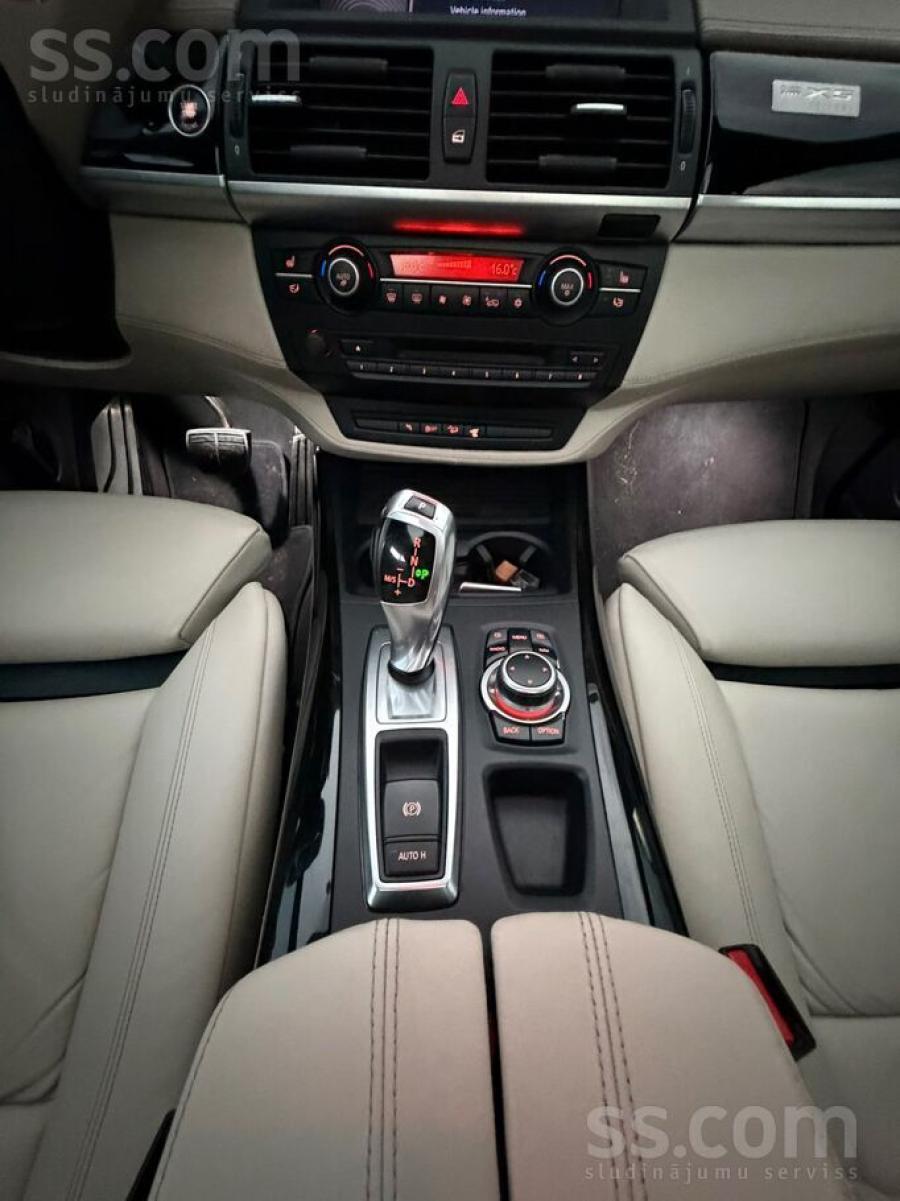 Melns BMW X5 2010 Rīga, ar dzinēja tilpumu 3.00 L un nobraukumu 288 tūkst. km par 12000 €, foto 17 vietnē AUTOMOTO.COM.LV