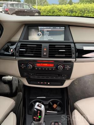 Melns BMW X5 2010 Rīga, ar dzinēja tilpumu 3.00 L un nobraukumu 288 tūkst. km par 12000 €, foto 18 vietnē AUTOMOTO.COM.LV