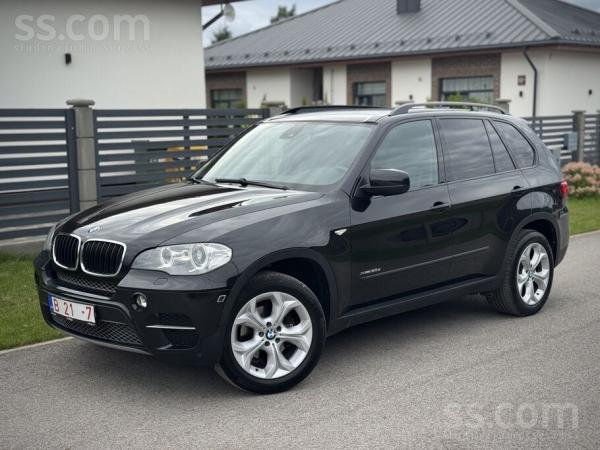 Черный БМВ Х5 2010 в Елгава, объемом двигателя 3.00 л и пробегом 309 тыс. км за 10200 €, фото 1 на AUTOMOTO.COM.LV