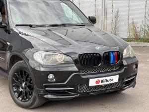 Black BMW X5 2010 in Utena, with an engine capacity of 2.99 L and mileage of 335 thousand km for 8950 €, photo 6 on AUTOMOTO.COM.LV
