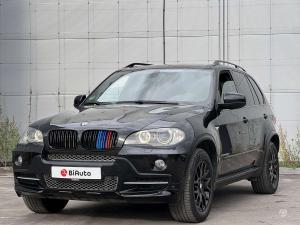 Black BMW X5 2010 in Utena, with an engine capacity of 2.99 L and mileage of 335 thousand km for 8950 €, photo 9 on AUTOMOTO.COM.LV