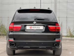 Black BMW X5 2010 in Utena, with an engine capacity of 2.99 L and mileage of 335 thousand km for 8950 €, photo 20 on AUTOMOTO.COM.LV