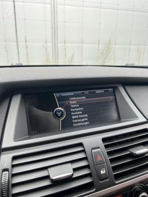Black BMW X5 2010 in Utena, with an engine capacity of 2.99 L and mileage of 335 thousand km for 8950 €, photo 50 on AUTOMOTO.COM.LV