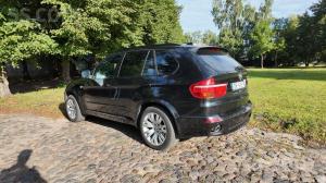 Melns BMW X5 2010 Rīga, ar dzinēja tilpumu 3.00 L un nobraukumu 323 tūkst. km par 8600 €, foto 5 vietnē AUTOMOTO.COM.LV