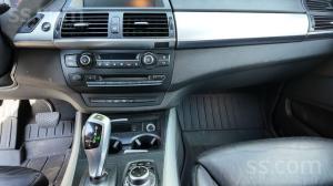 Melns BMW X5 2010 Rīga, ar dzinēja tilpumu 3.00 L un nobraukumu 323 tūkst. km par 8600 €, foto 9 vietnē AUTOMOTO.COM.LV